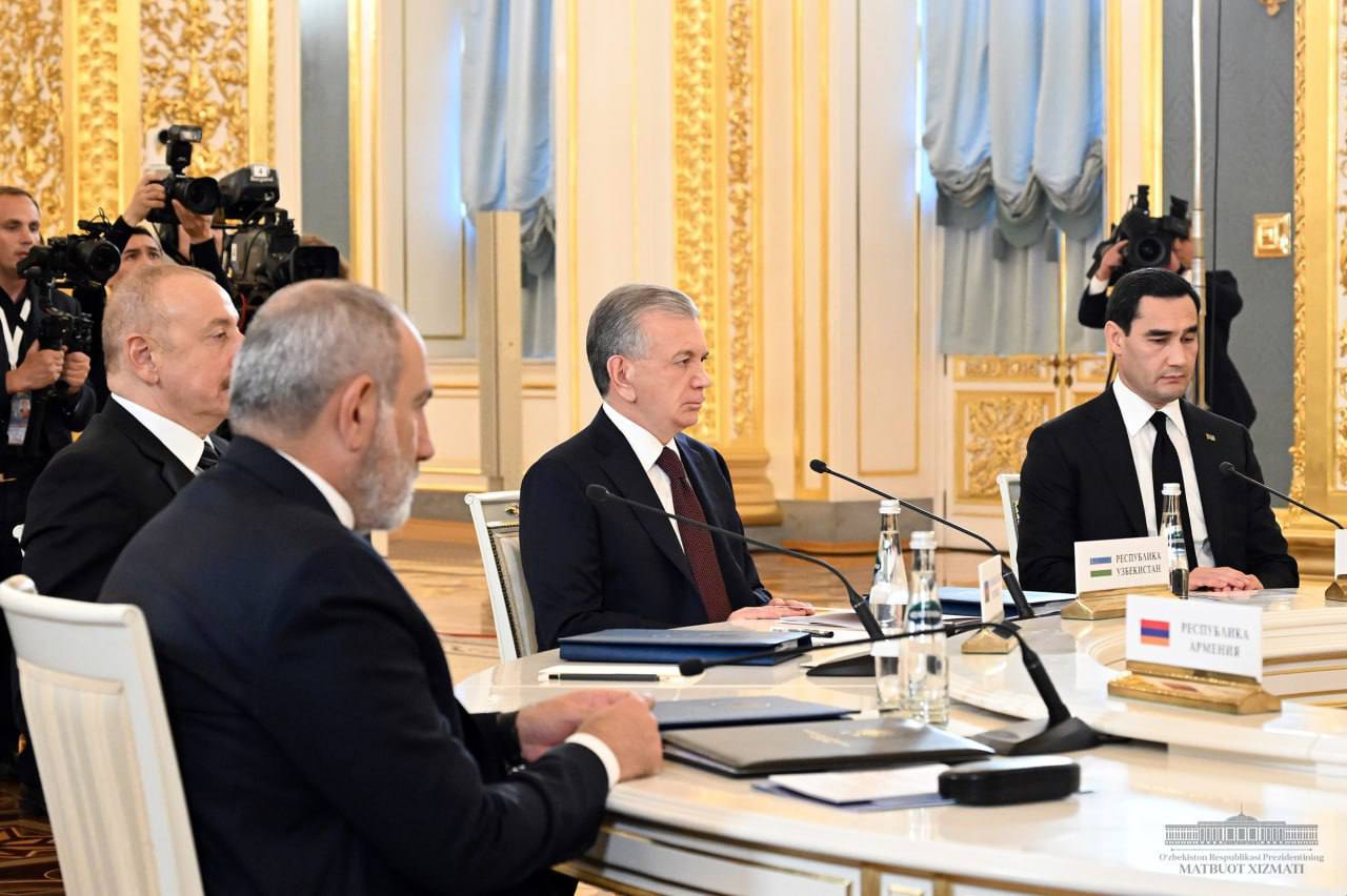 O‘zbekiston Respublikasi Prezidenti MDH sammitida ishtirok etdi