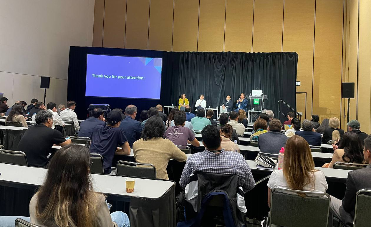 “TechCrunch Disrupt 2023” xalqaro konferensiyasi doirasida panel ...