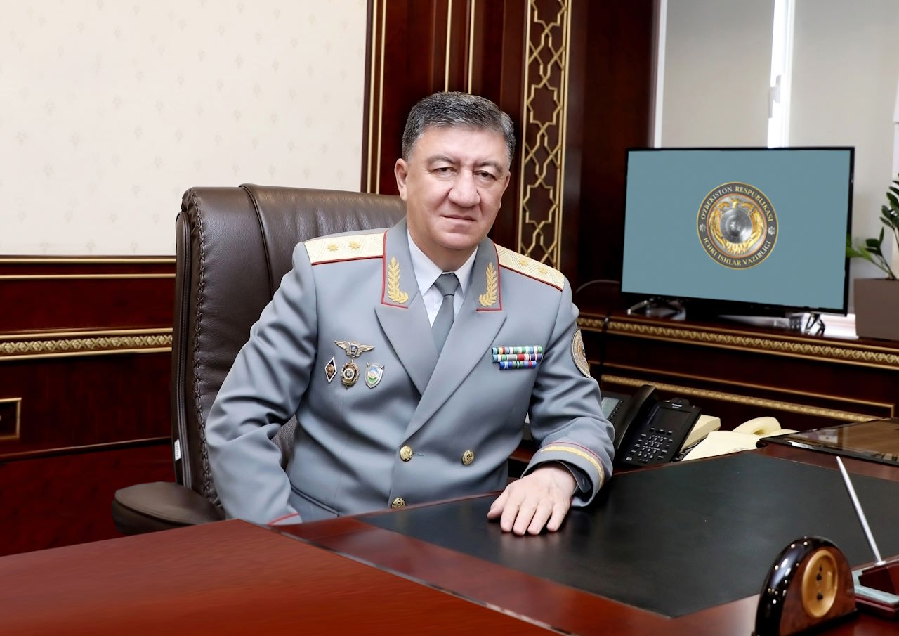 Oʻzbekiston Respublikasi Ichki ishlar vaziri general-leytenant Poʻlat ...