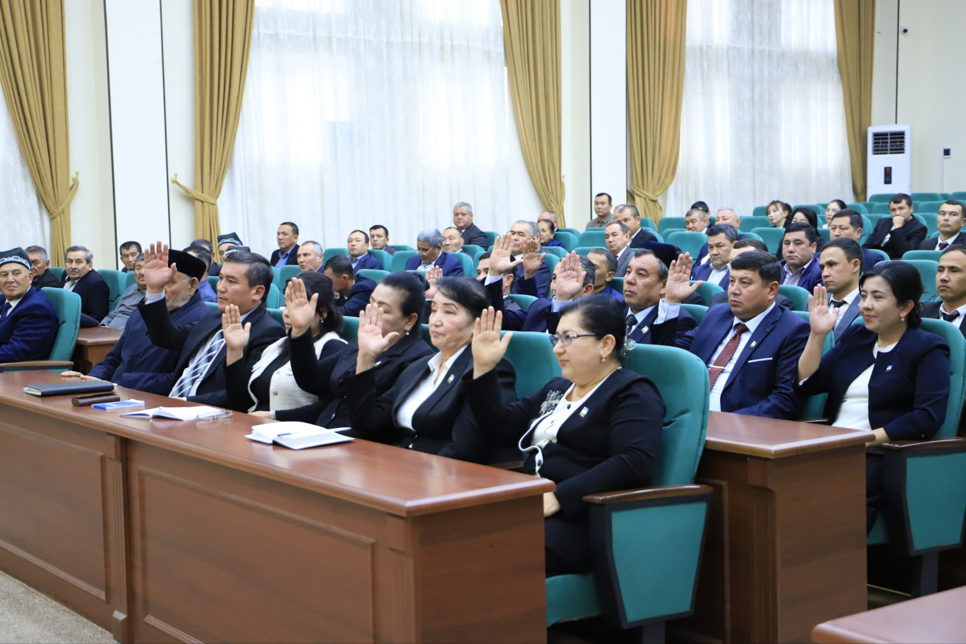 Zarbdor tumaniga yangi hokim tayinlandi